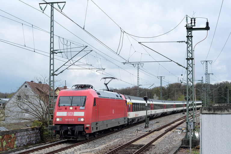 101 011 in Stuttgart-Rohr